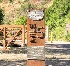 Trail Signs - Smith Steelworks